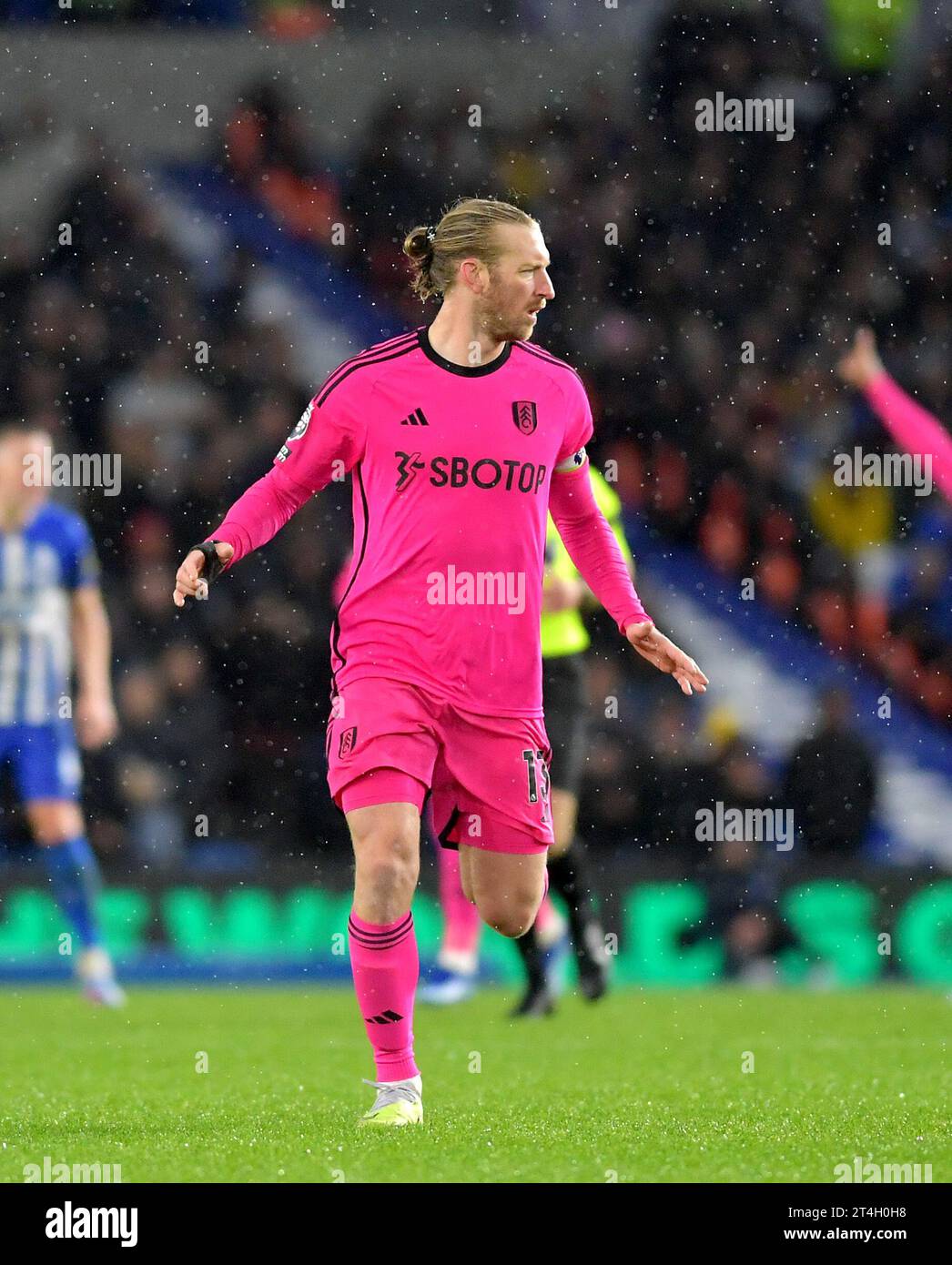 Footballer tim ream hi-res stock photography and images - Alamy