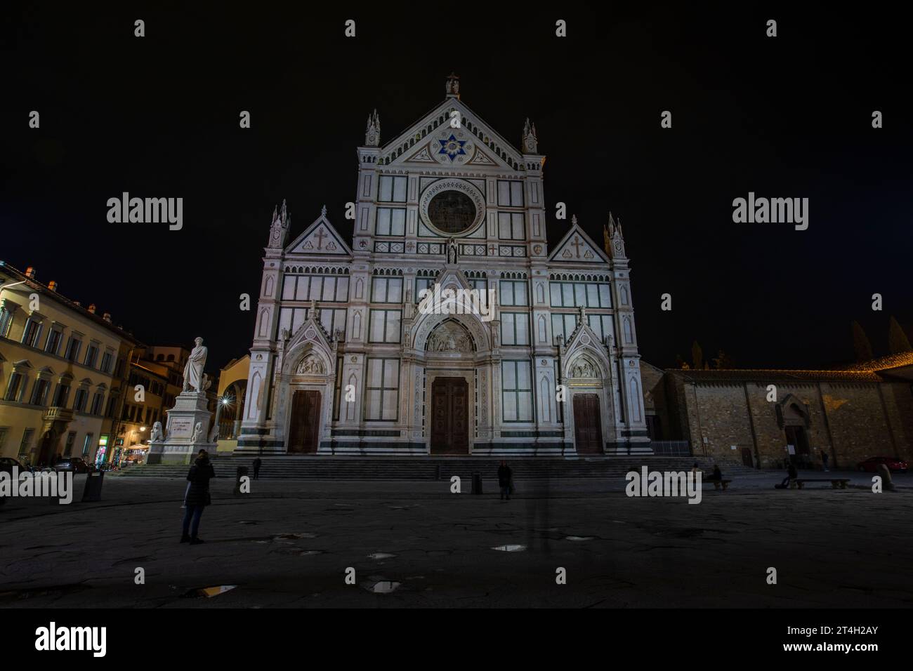 Florence, Italy: Santa Croce church, a UNESCO World Heritage Site ...
