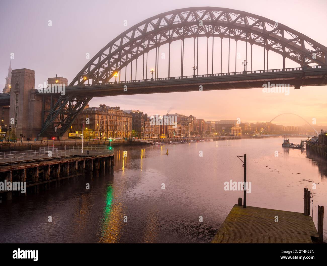 The iconic view of the tyne bridge hi-res stock photography and images ...