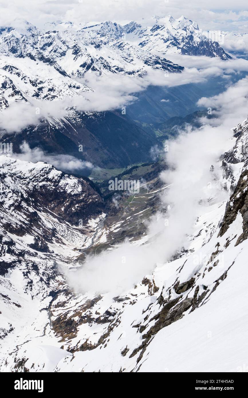 Snow landscape with valley view from Mount Titlis at 3020 meters ...