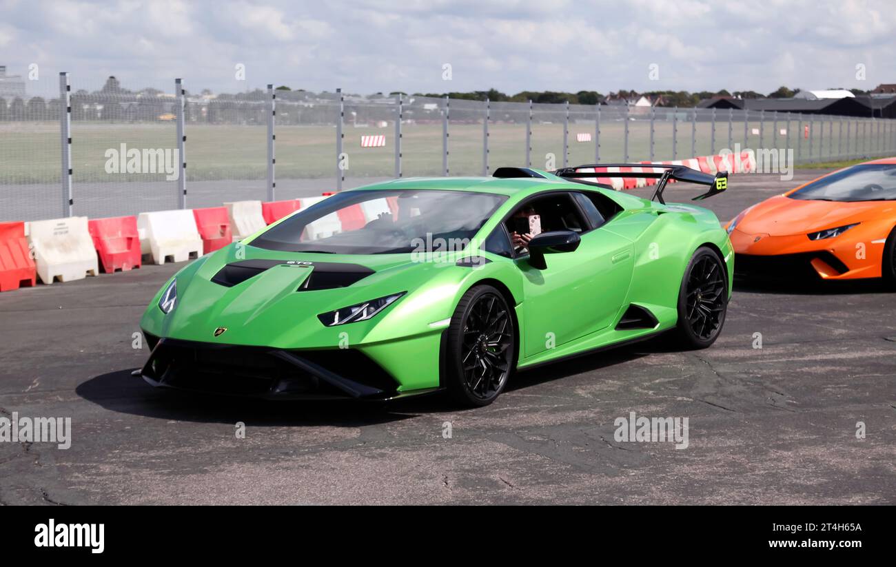 Formula 1 car top view hi-res stock photography and images - Alamy