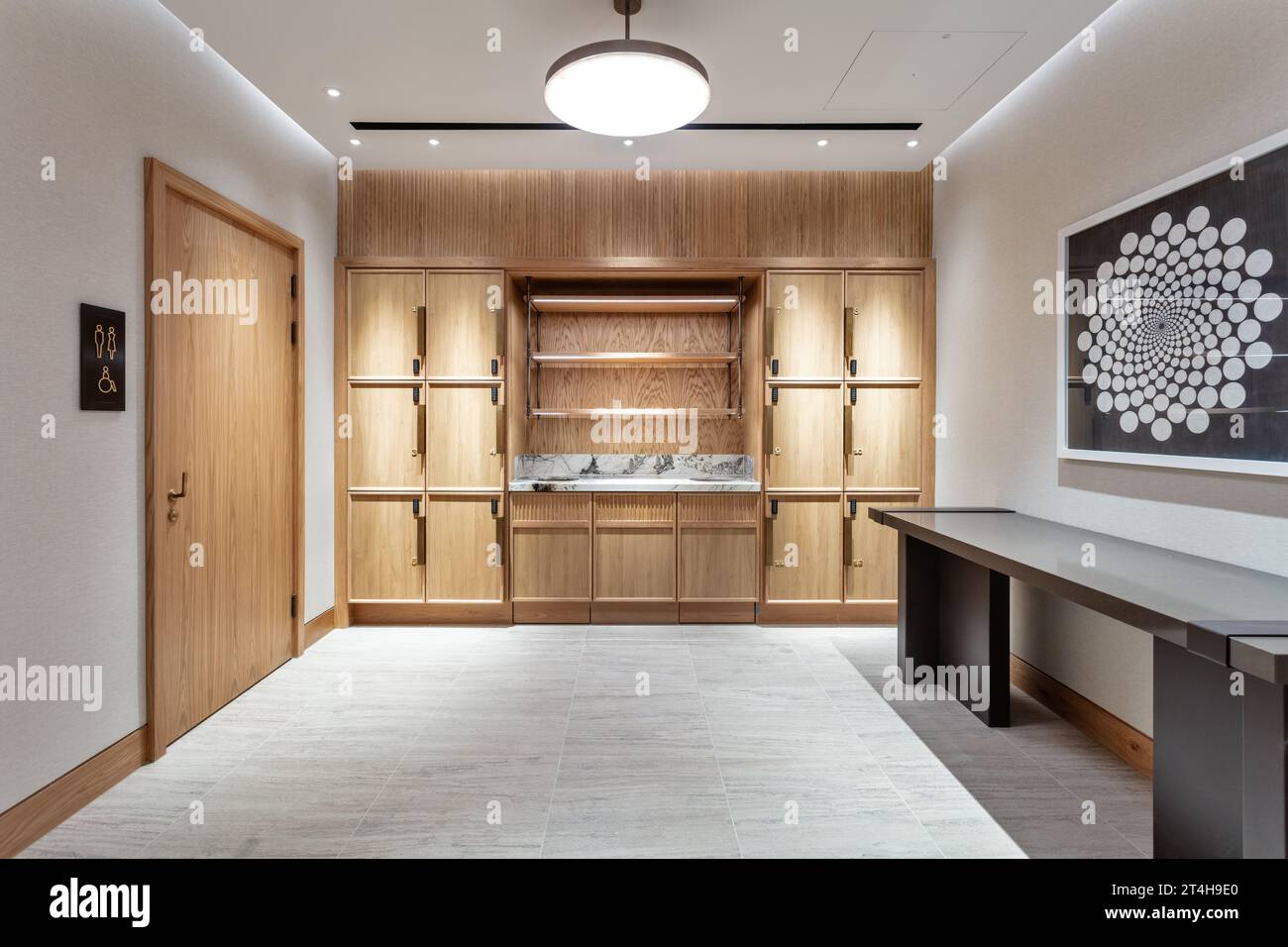 Changing room hi-res stock photography and images - Alamy