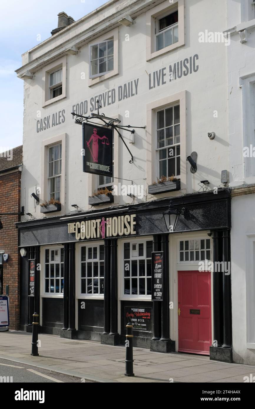 The court House Pub in Trowbridge town centre wilts UK Stock Photo - Alamy