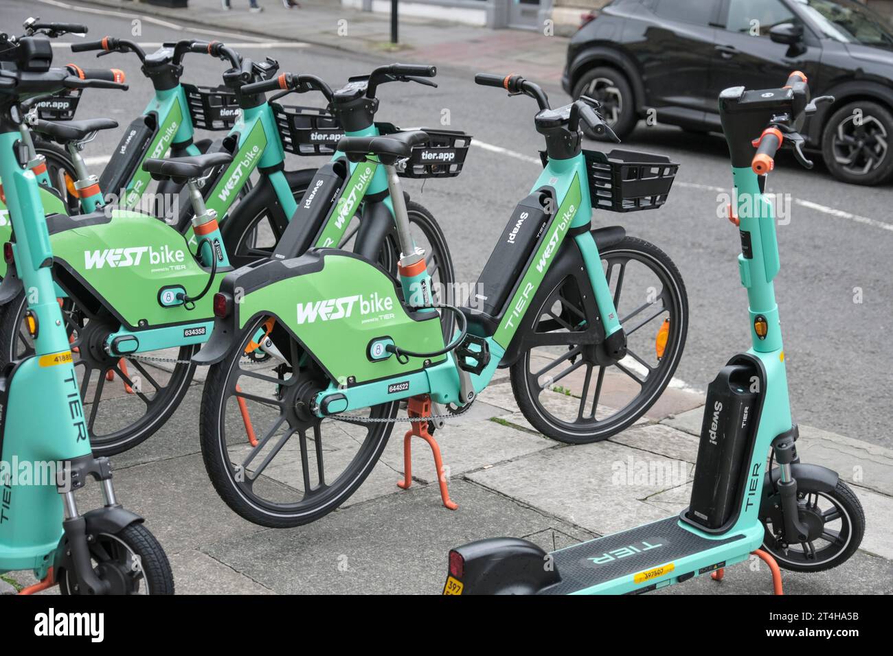 Tier e-bikes and e-scooters carbon neutral transport in historic Bath ...
