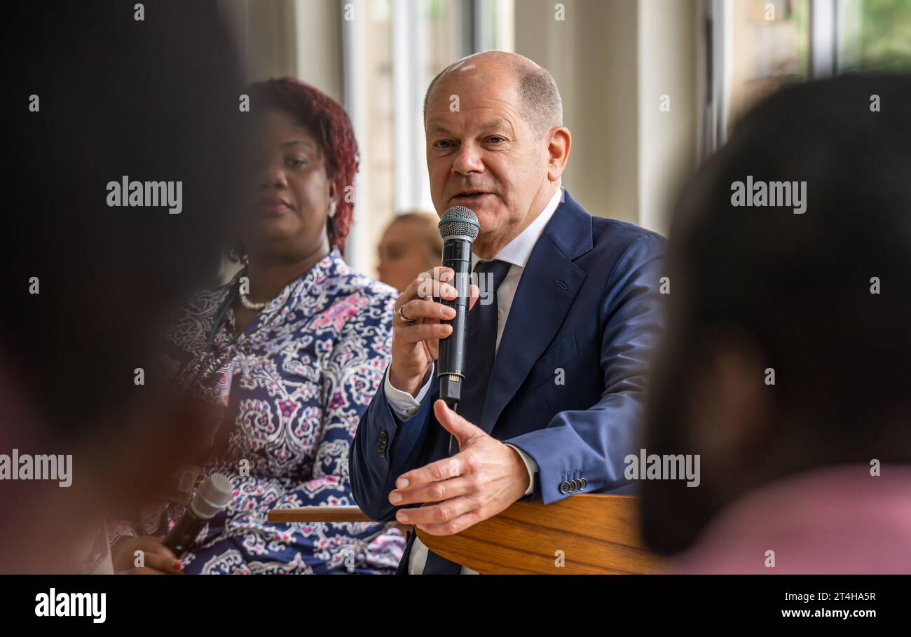 Accra, Ghana. 31st Oct, 2023. German Chancellor Olaf Scholz (SPD ...