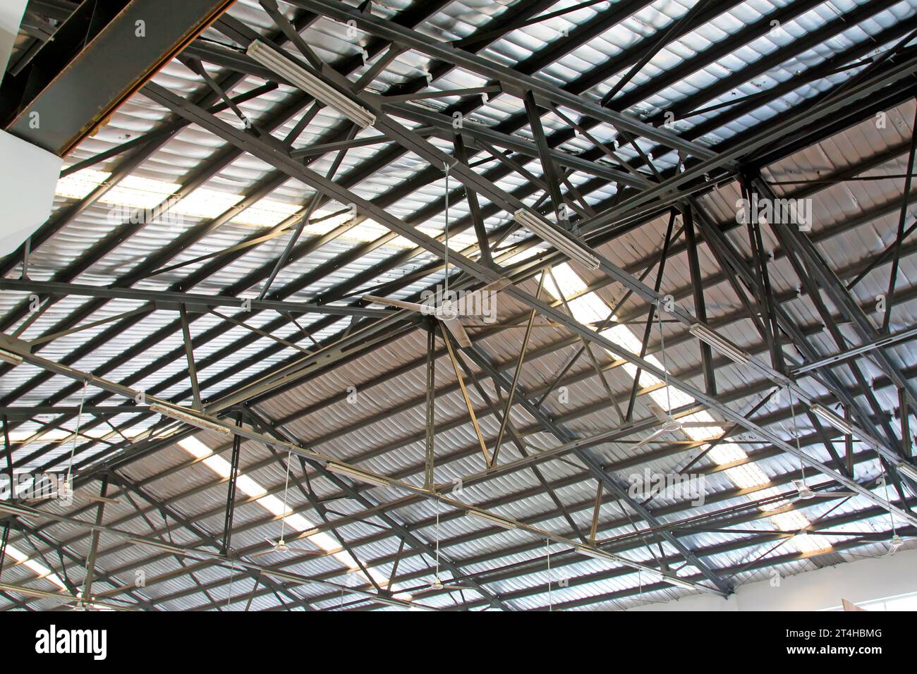Metal framework hi-res stock photography and images - Alamy