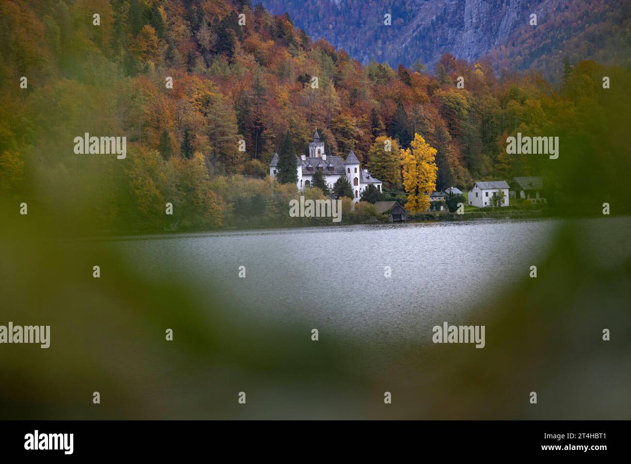 Hallstatt castle grub hi-res stock photography and images - Alamy