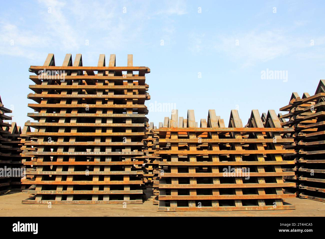 Heavy components hi-res stock photography and images - Alamy
