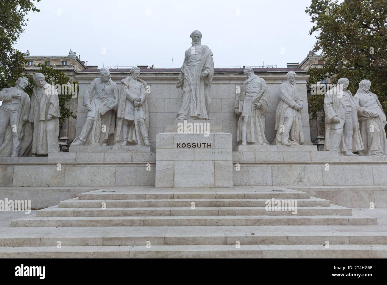 Monument of Lajos Kossuth in Budapest Stock Photo - Alamy