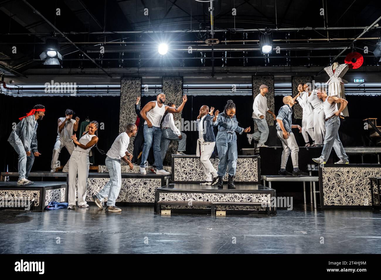 TILBURG - The cast during the presentation of Boni, the Musical. This ...