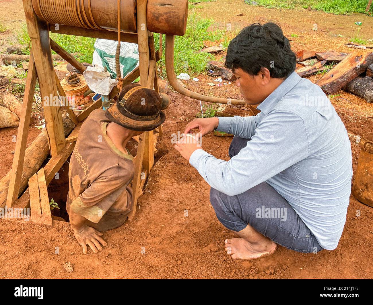 Cambodia, Ratanakiri region, surroundings of Banlung, gem seekers Stock ...