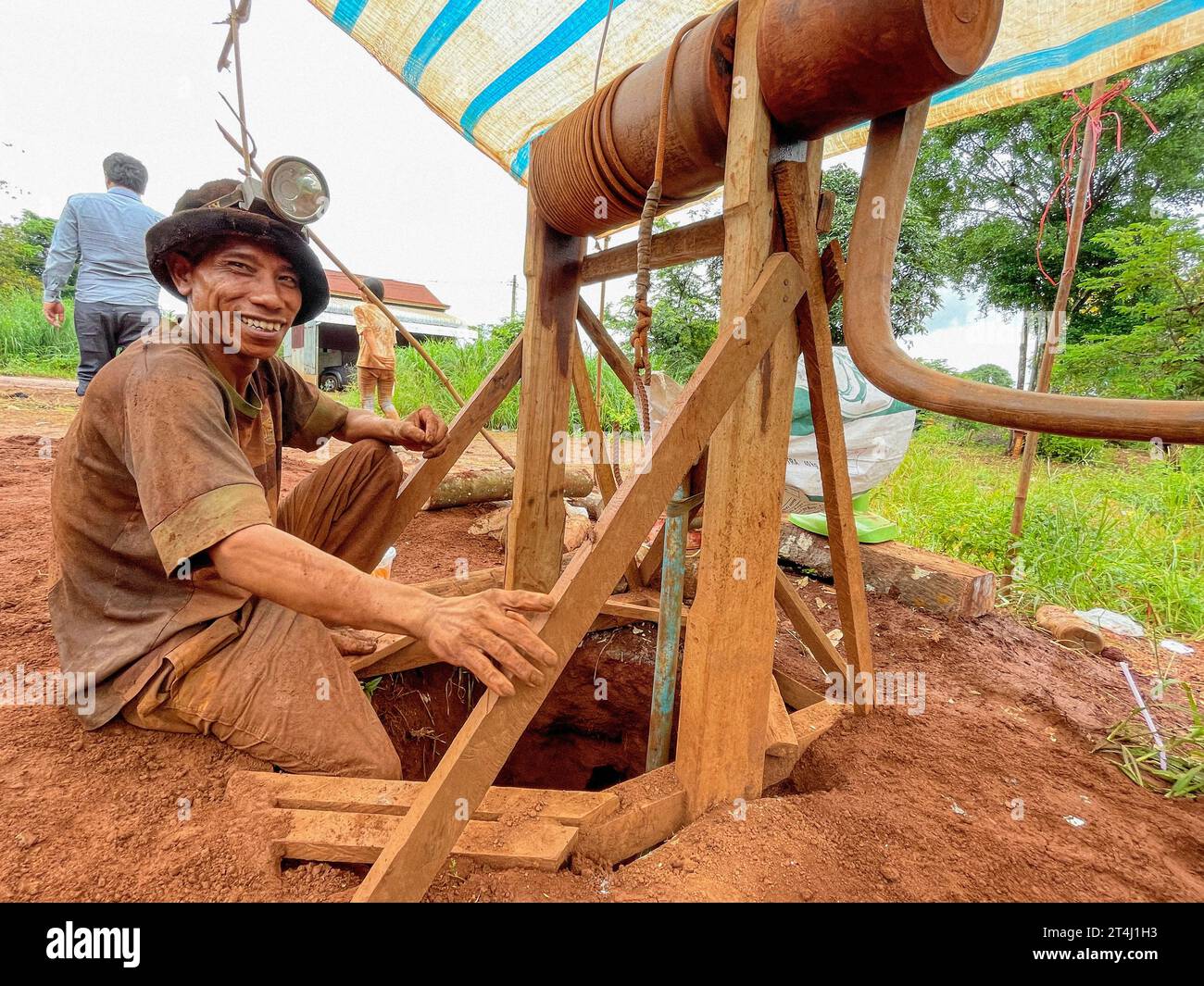 Cambodia, Ratanakiri region, surroundings of Banlung, gem seekers Stock ...