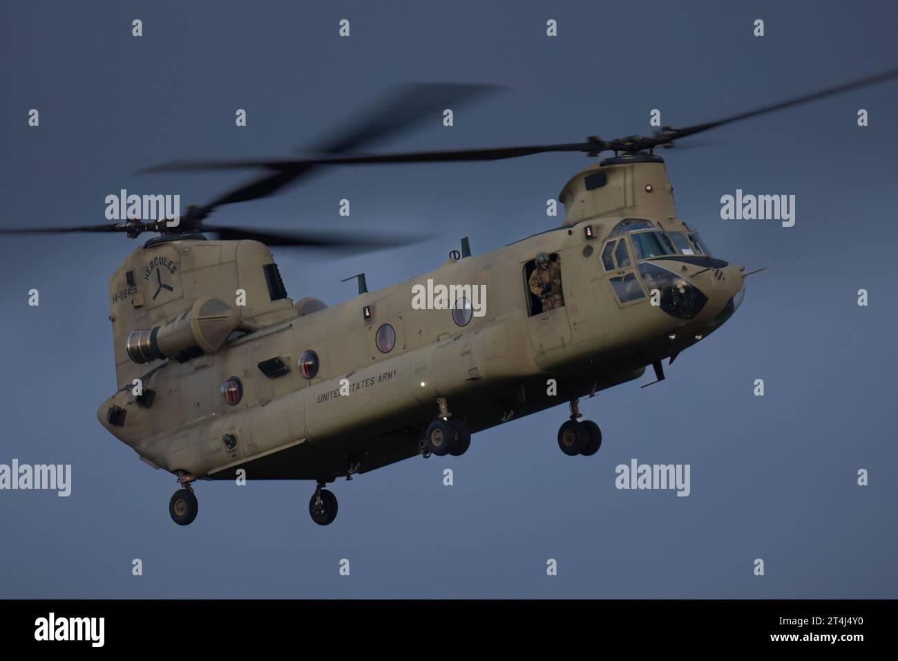 Chinook us army hi-res stock photography and images - Alamy