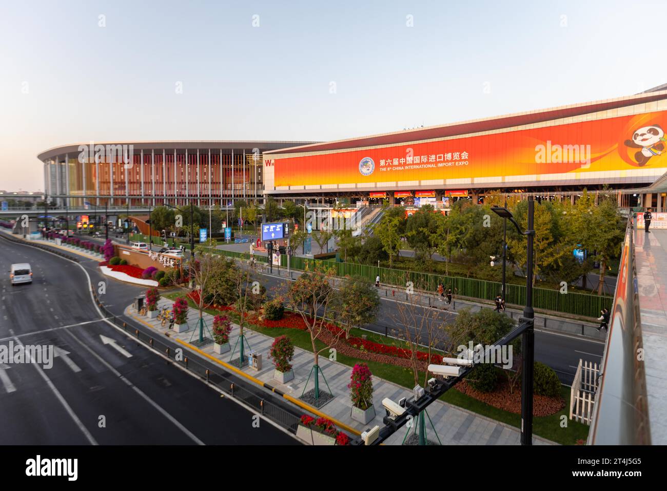 Shanghai. 31st Oct, 2023. This photo taken on Oct. 31, 2023 shows the ...