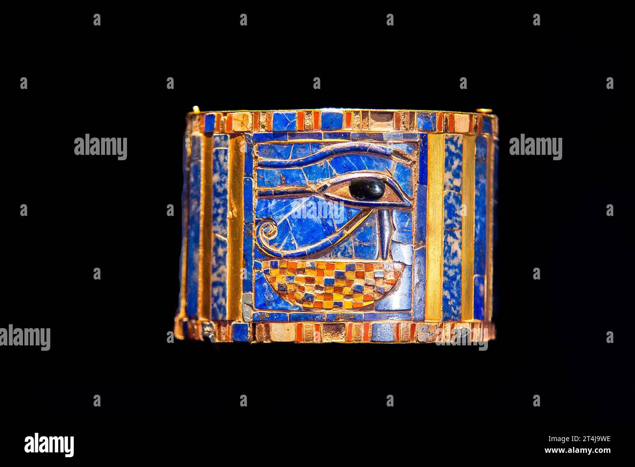 Egypt, Cairo, Egyptian Museum, burial of king Chechonq II, Tanis ...