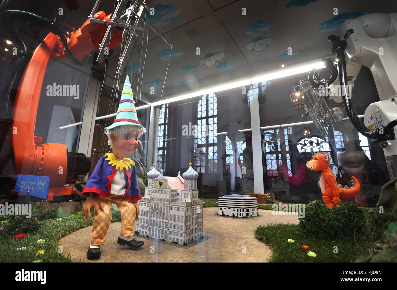 Augsburg, Germany. 31st Oct, 2023. Punch and dragon Famulus, puppets ...