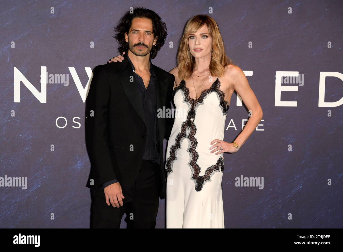 Marco Bocci mit Ehefrau Laura Chiatti bei der Premiere der Sky Serie ...