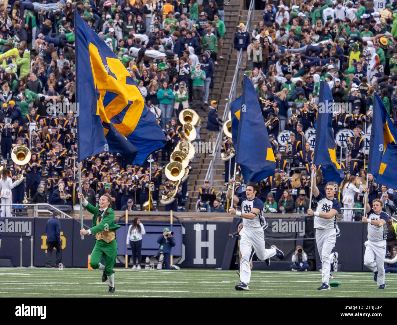 SOUTH BEND, IN - OCTOBER 28: Notre Dame Fighting Irish female football ...