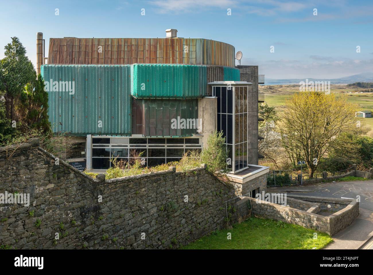 Theatr Ardudwy, Harlech, Wales, UK. A superb Brutalist building ...