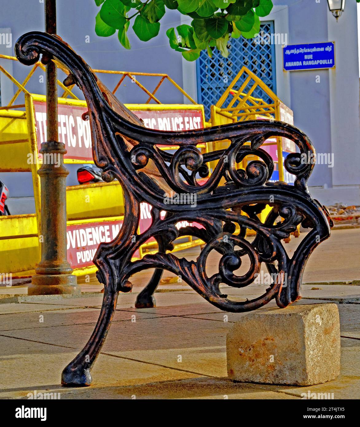 Supported concrete hi-res stock photography and images - Alamy