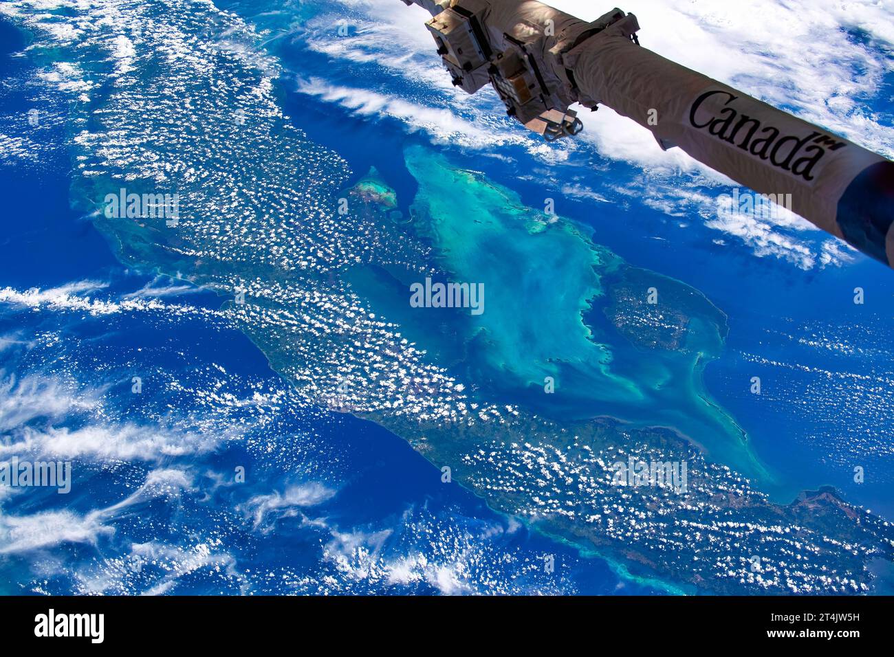 Loral hi-res stock photography and images - Alamy