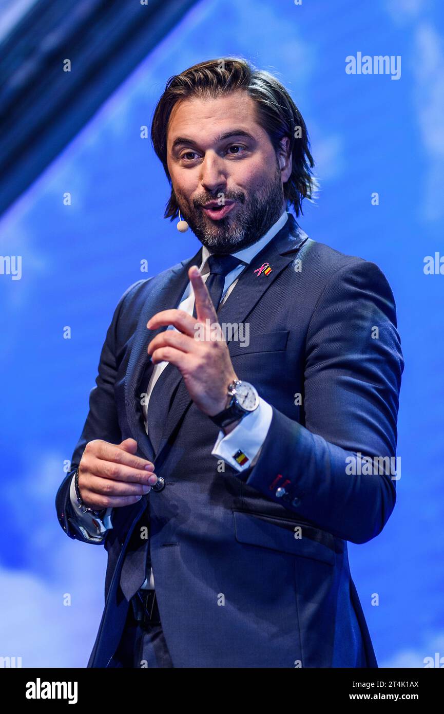 In Wavre, the MR party gathers its members to define the next elections ...