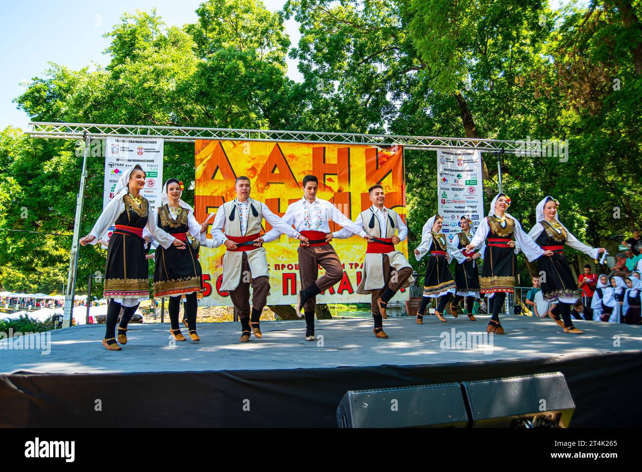 Serbian national costume hi-res stock photography and images - Alamy