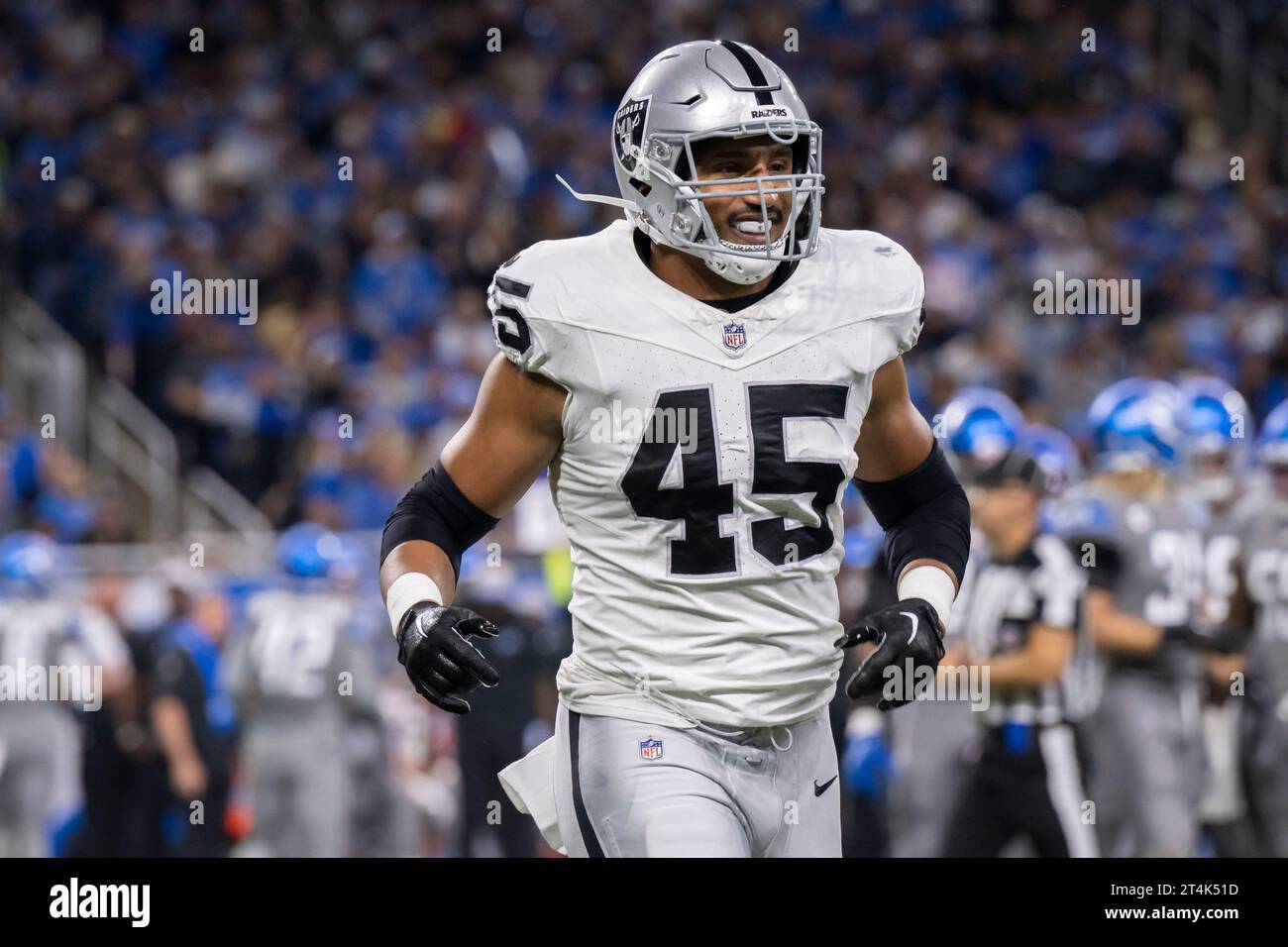 DETROIT, MI - OCTOBER 30: Las Vegas Raiders FB Jakob Johnson (45) runs ...