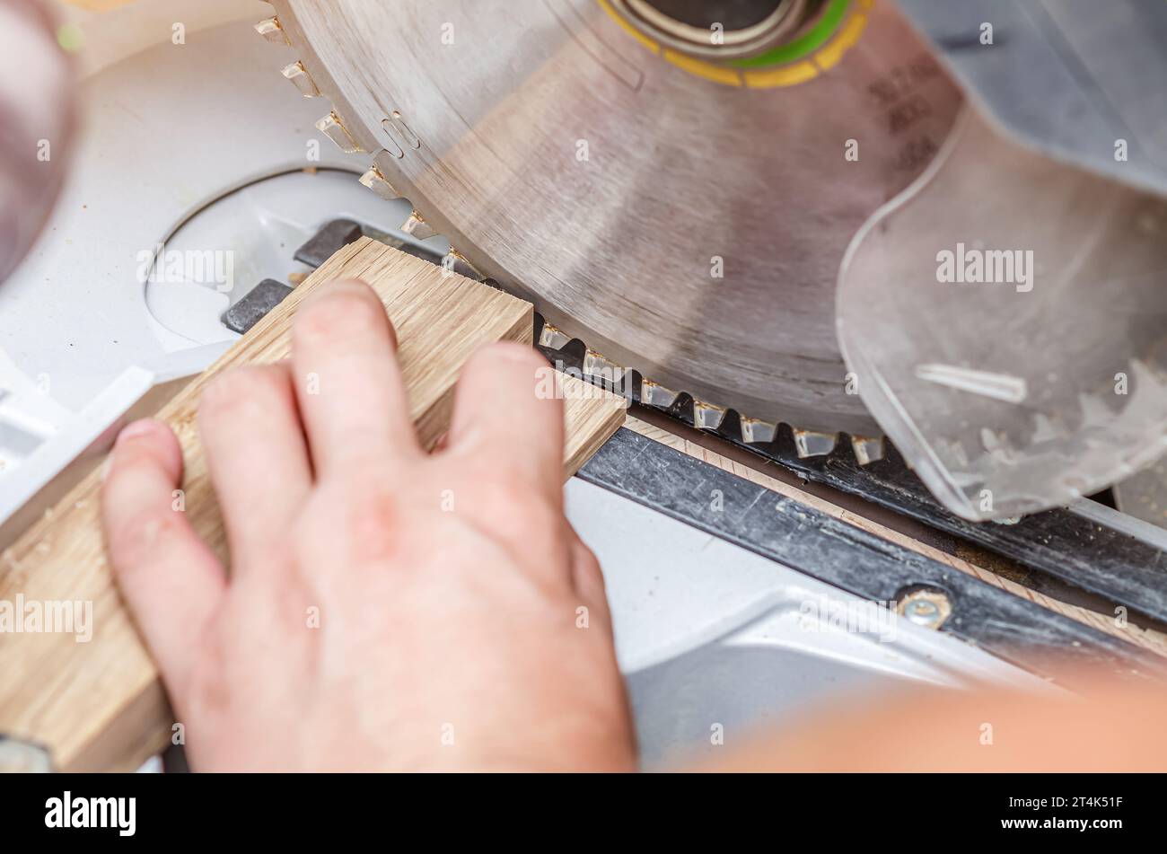 Large circular saw hi-res stock photography and images - Alamy