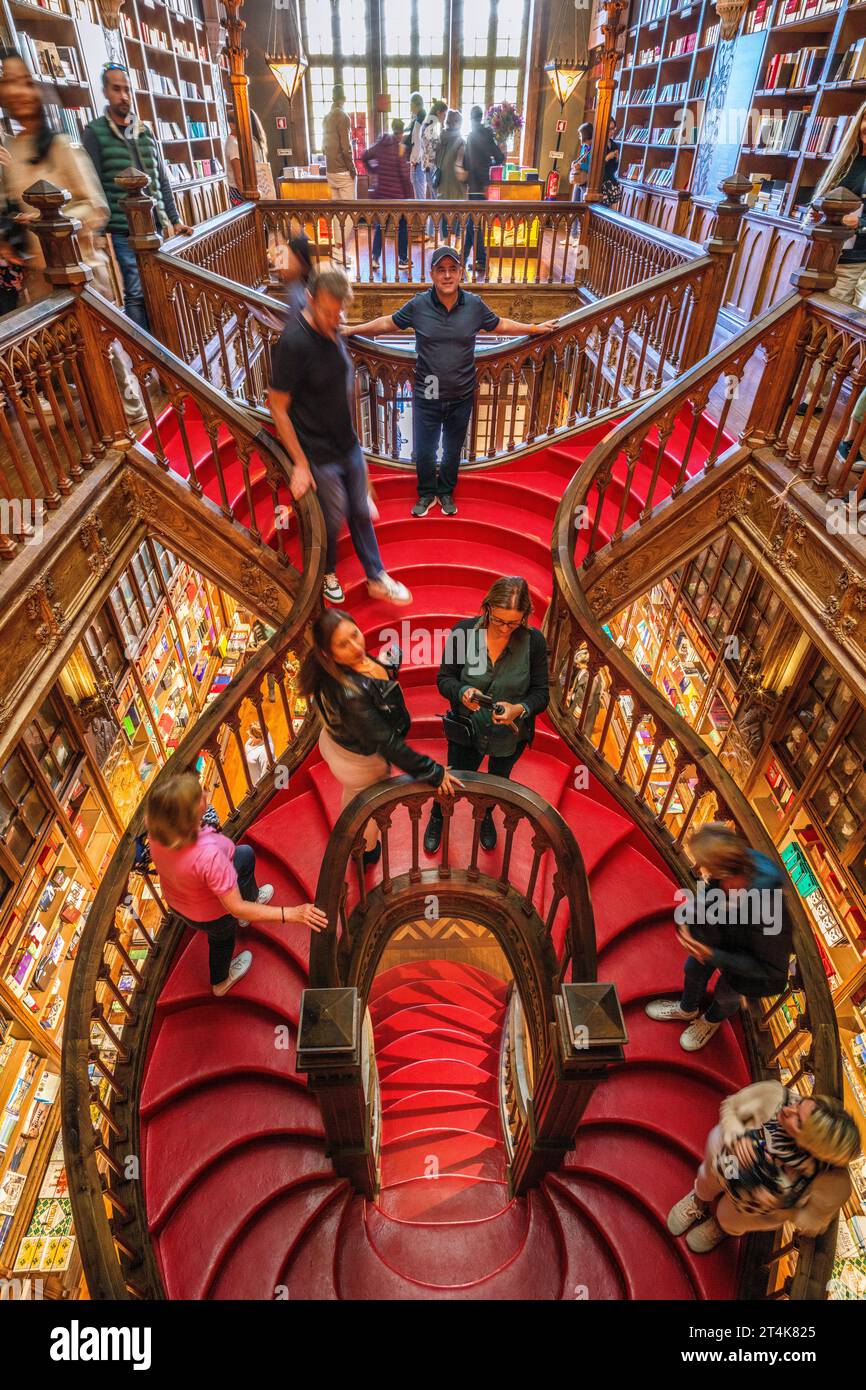 Lello library in porto hi-res stock photography and images - Alamy