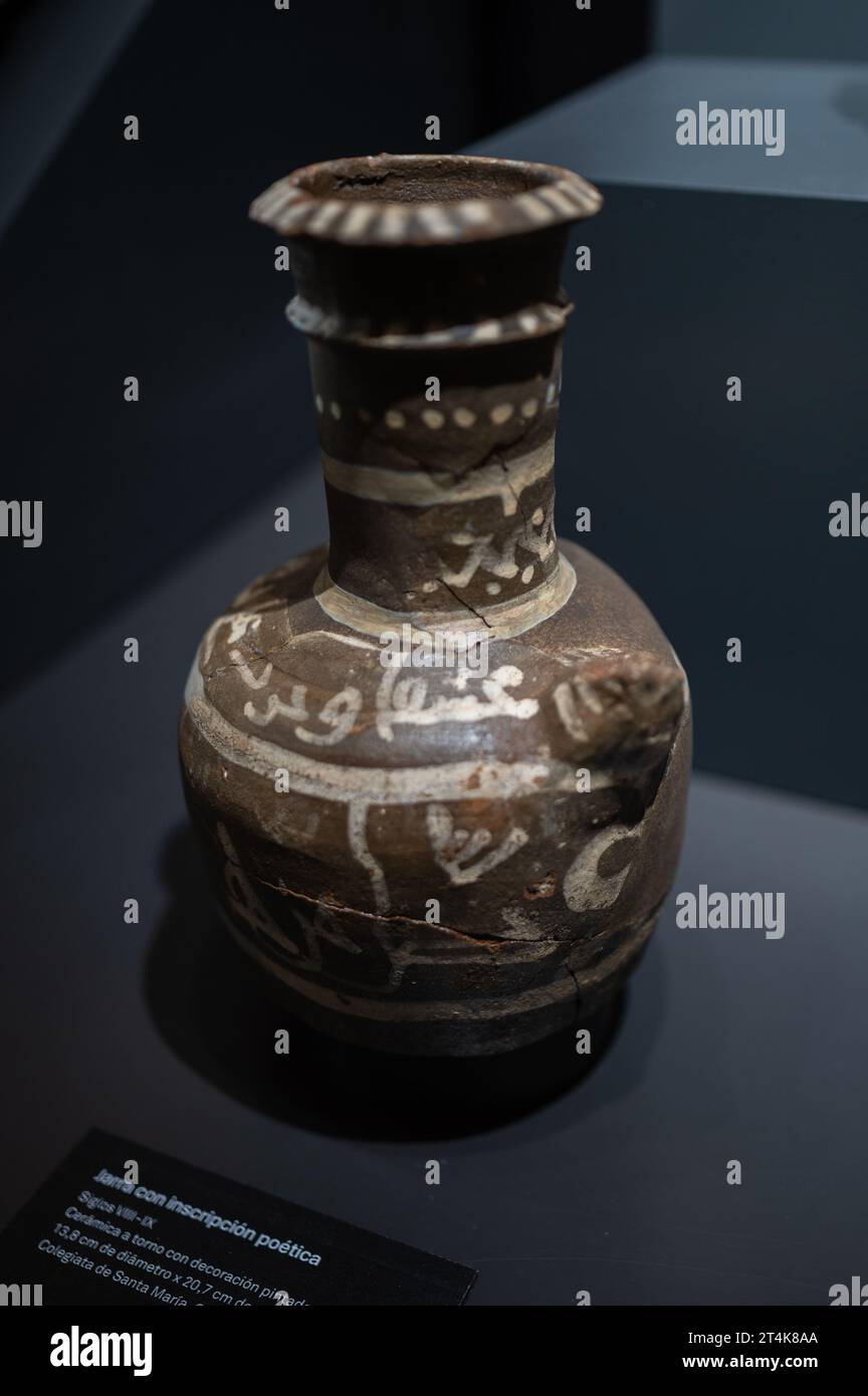 Letras p hi-res stock photography and images - Alamy