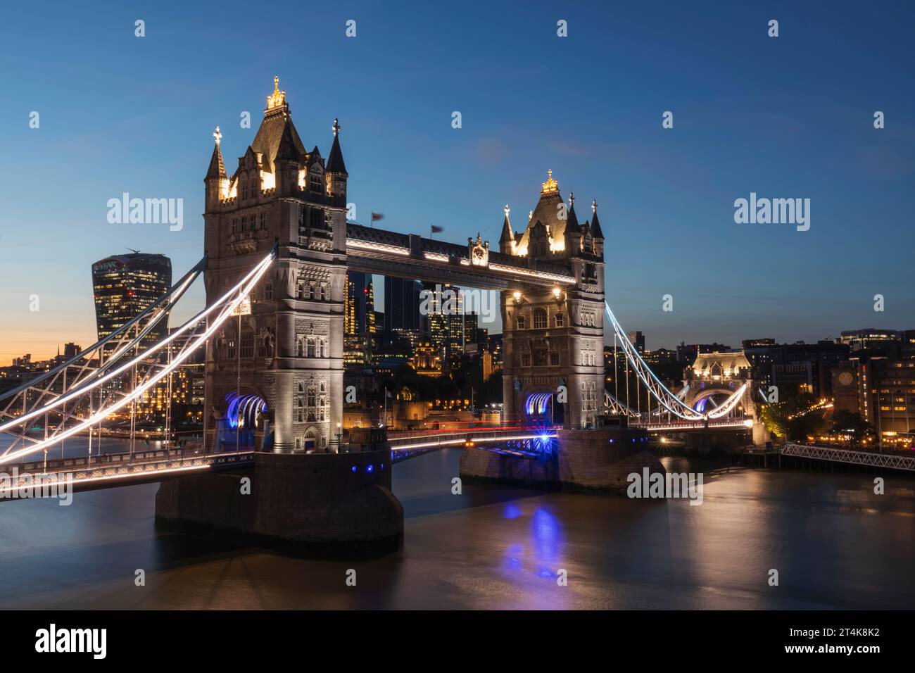 British skylines hi-res stock photography and images - Alamy