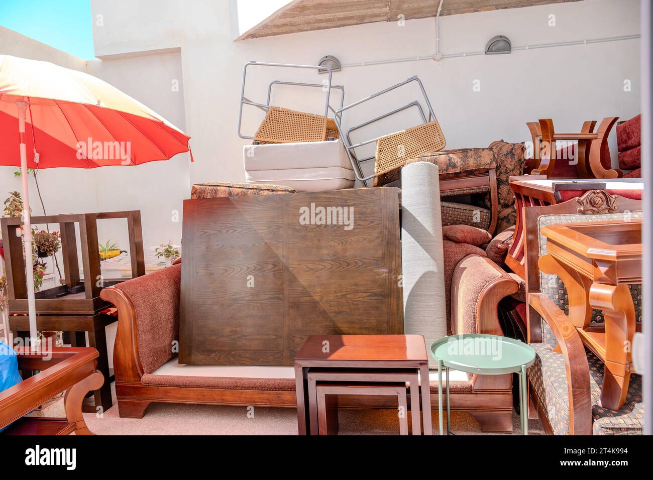 home furnitures and personal belongings moved and needs to be arranged ...