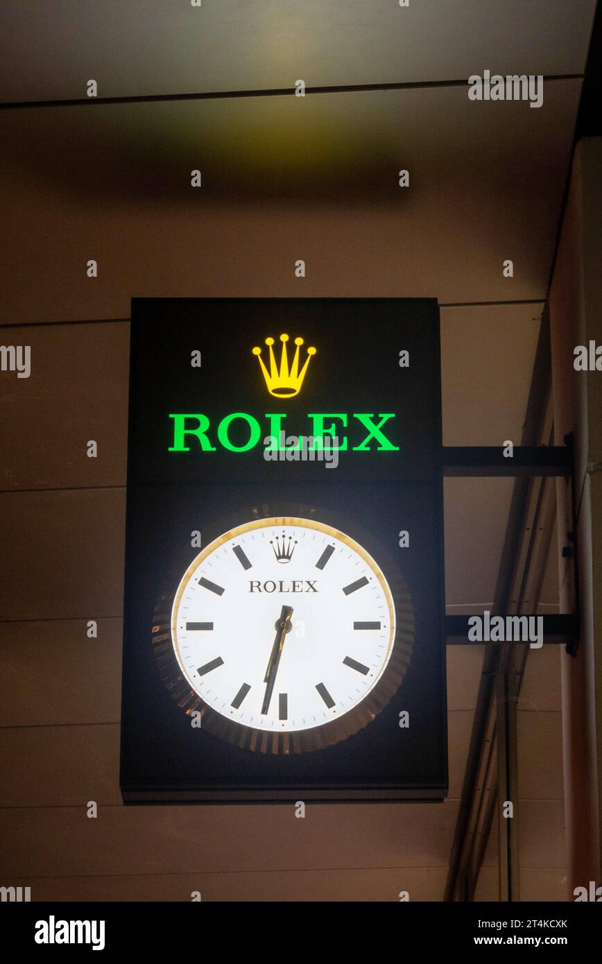 Rolex clock outside shop Stock Photo - Alamy