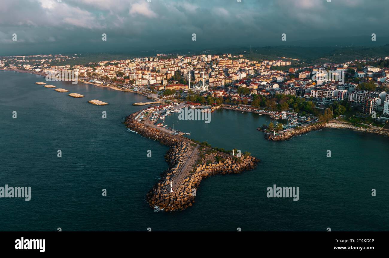 Akcakoca Town coastal view in Duzce Province Stock Photo - Alamy