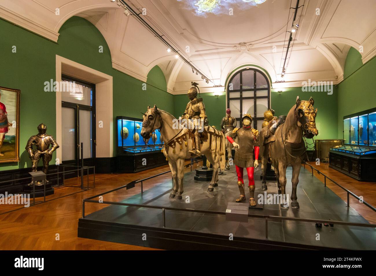 Vienna: knight's armor in museum Hofjagd- und Rüstkammer (Imperial ...