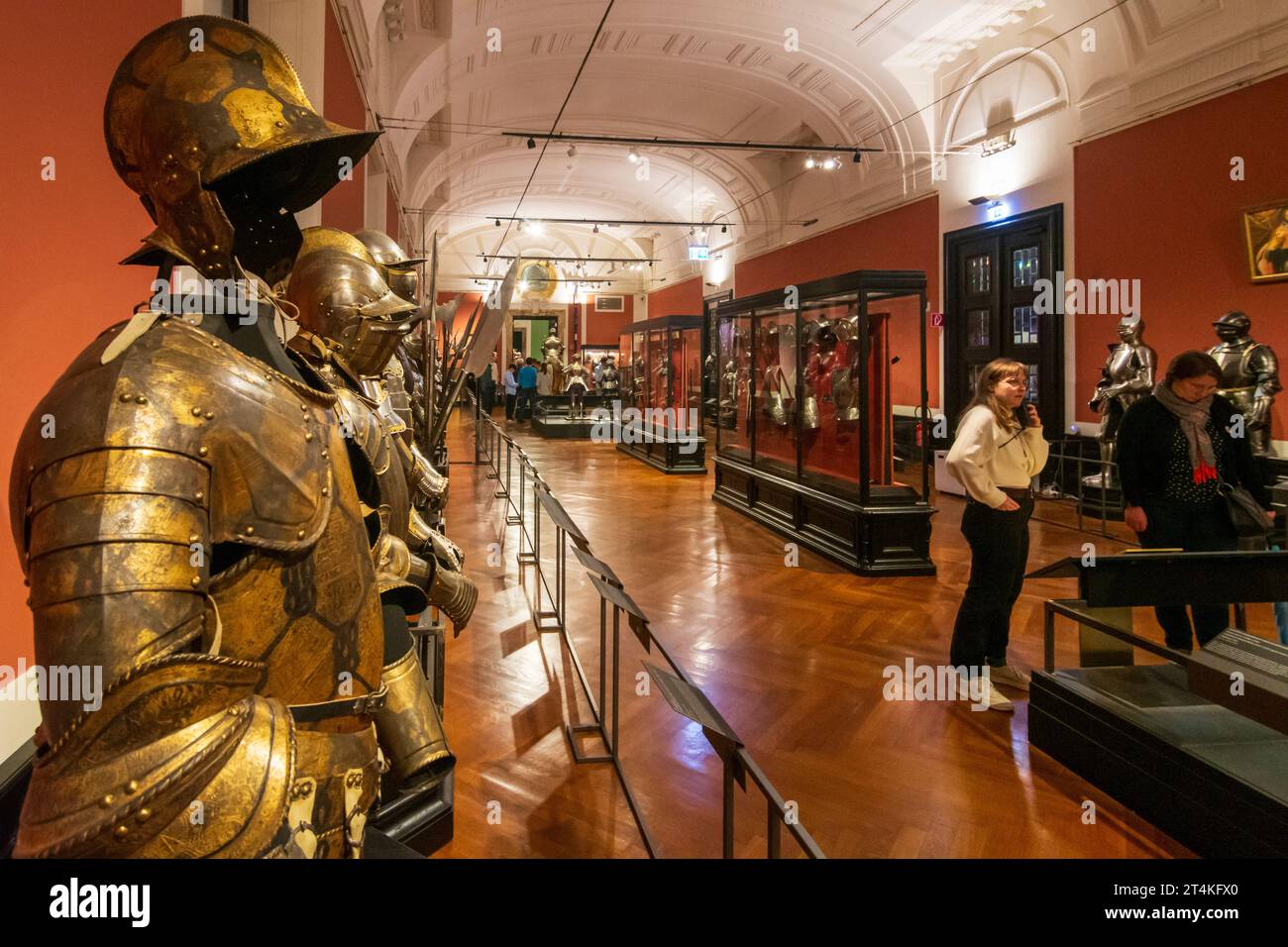 Vienna: knight's armor in museum Hofjagd- und Rüstkammer (Imperial ...