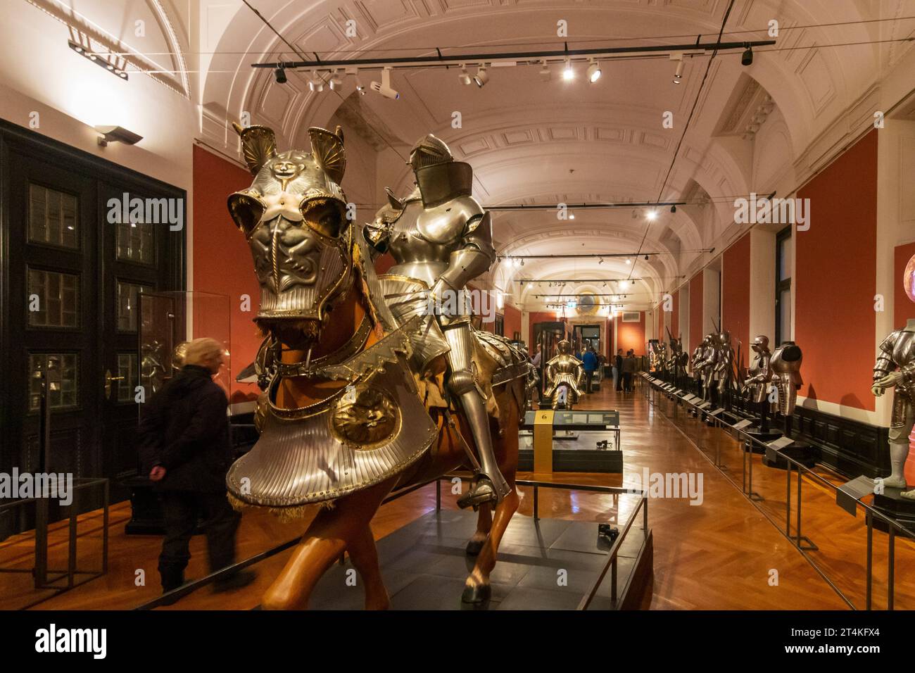 Vienna: knight's armor in museum Hofjagd- und Rüstkammer (Imperial ...
