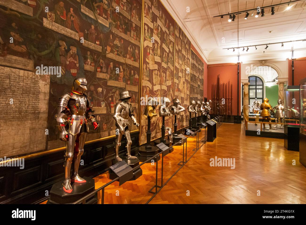 Vienna: knight's armor in museum Hofjagd- und Rüstkammer (Imperial ...