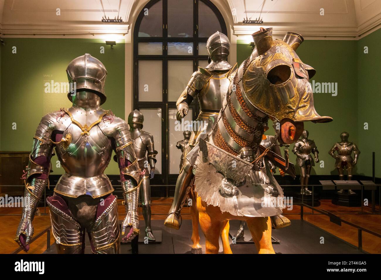 Vienna: knight's armor in museum Hofjagd- und Rüstkammer (Imperial ...