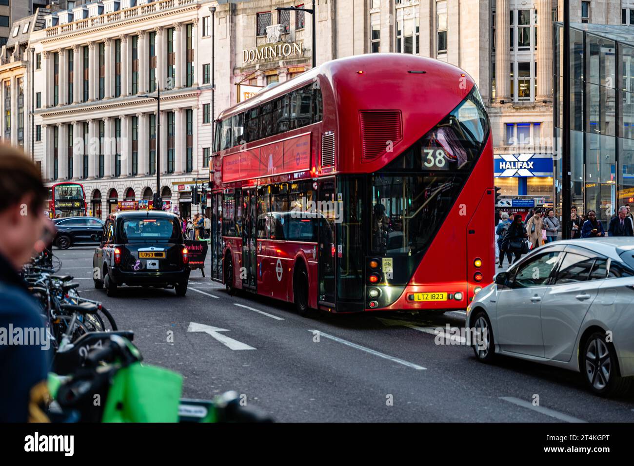 New electric double decker bus hi-res stock photography and images - Alamy