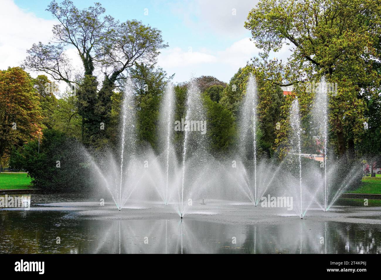Fountain in Valkenberg Park in Breda, Netherlands Stock Photo - Alamy