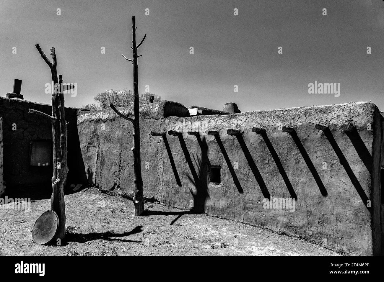 Taos new mexico united Black and White Stock Photos & Images - Alamy