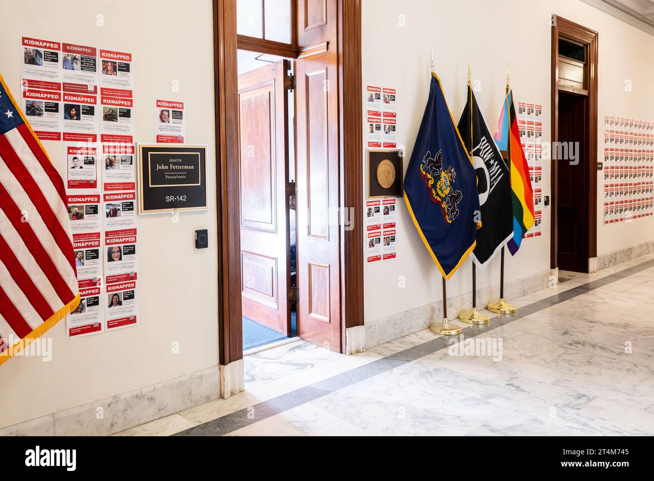 Kidnapped flyers hi-res stock photography and images - Alamy