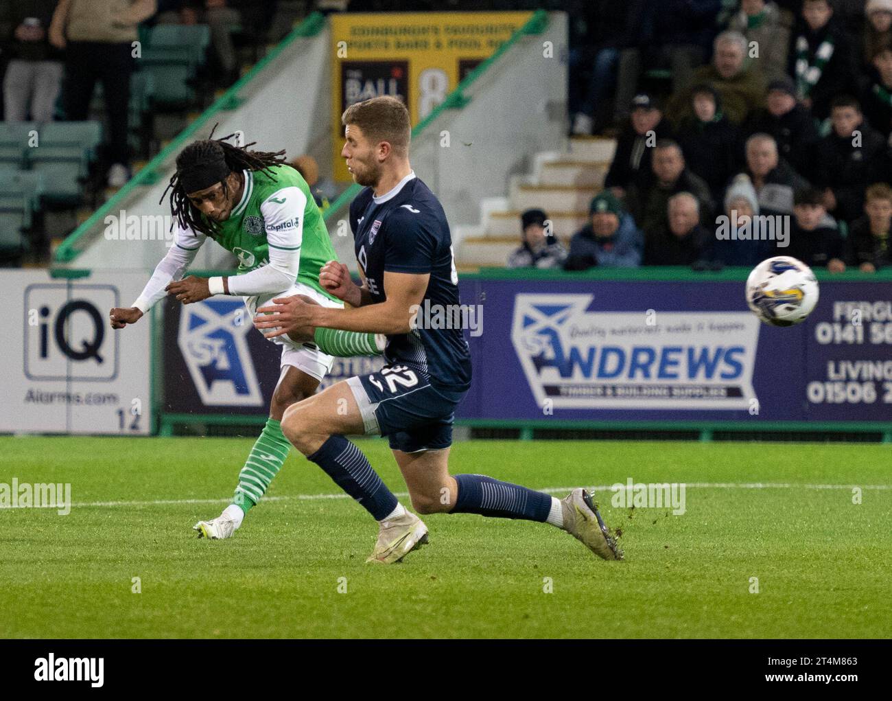 Scores the 2 0 football hi-res stock photography and images - Alamy