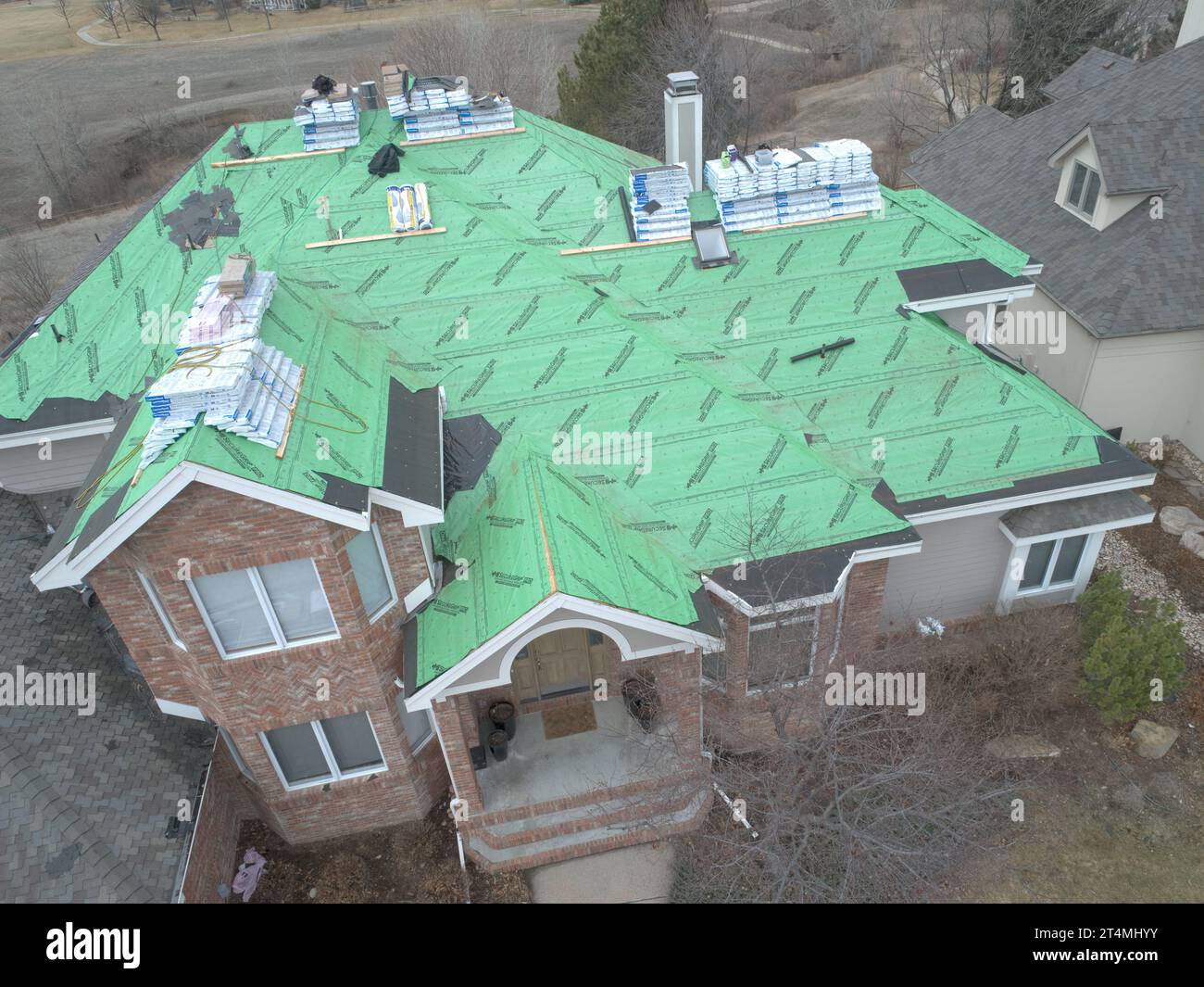 Roofer repairs damage house hi-res stock photography and images - Alamy