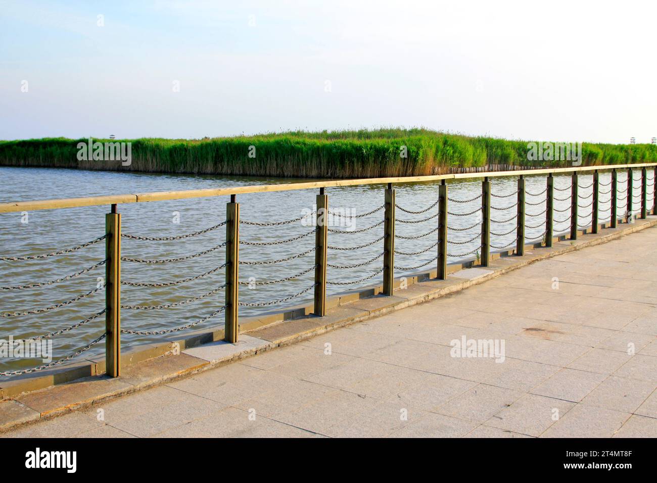 lake chain railings Stock Photo - Alamy