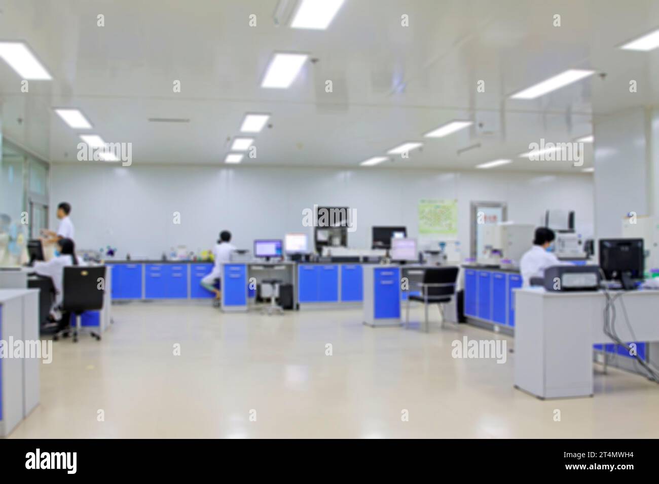 Laboratory staff hi-res stock photography and images - Alamy