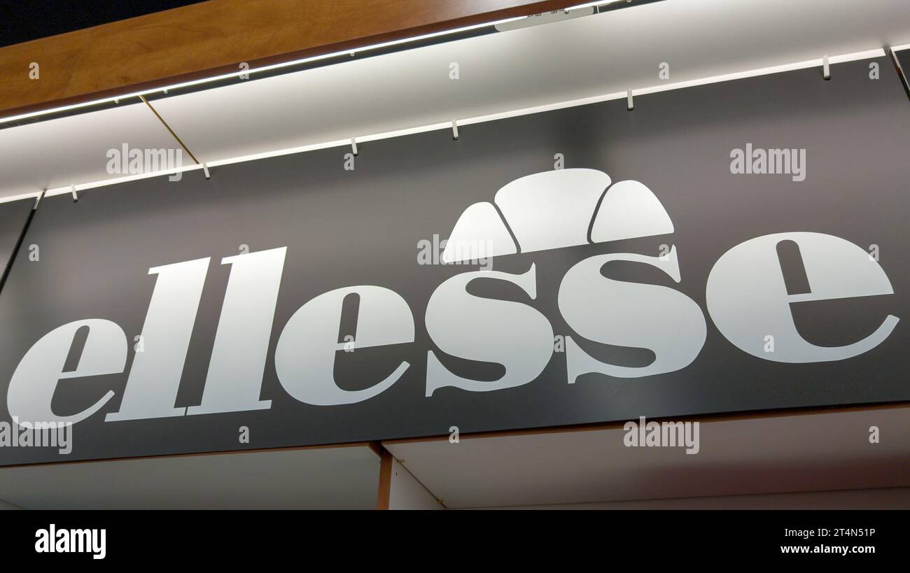 Ellesse hi-res stock photography and images - Alamy