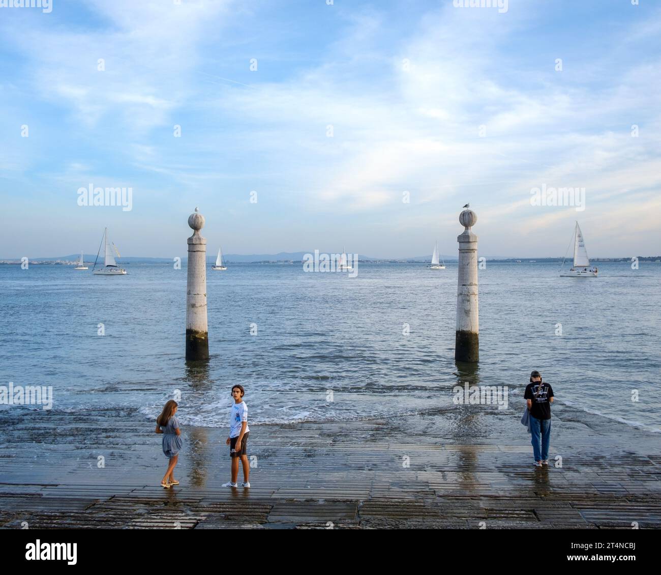 LISBON, PORTUGAL - OCTOBER 14, 2023: People at the "Cais das Colunas ...